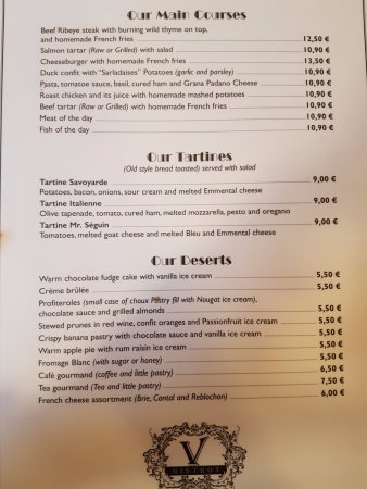 Are menus in English in Paris?