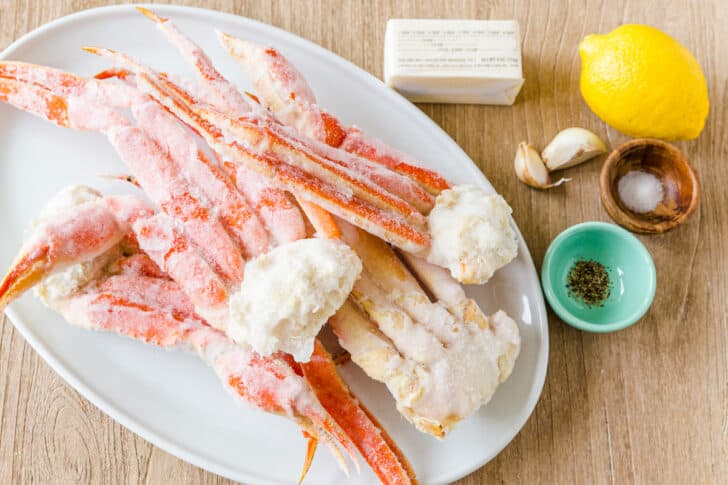 Can crab legs be frozen before cooking?