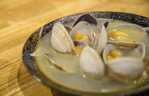 Can fish sauce be substituted for clam juice?