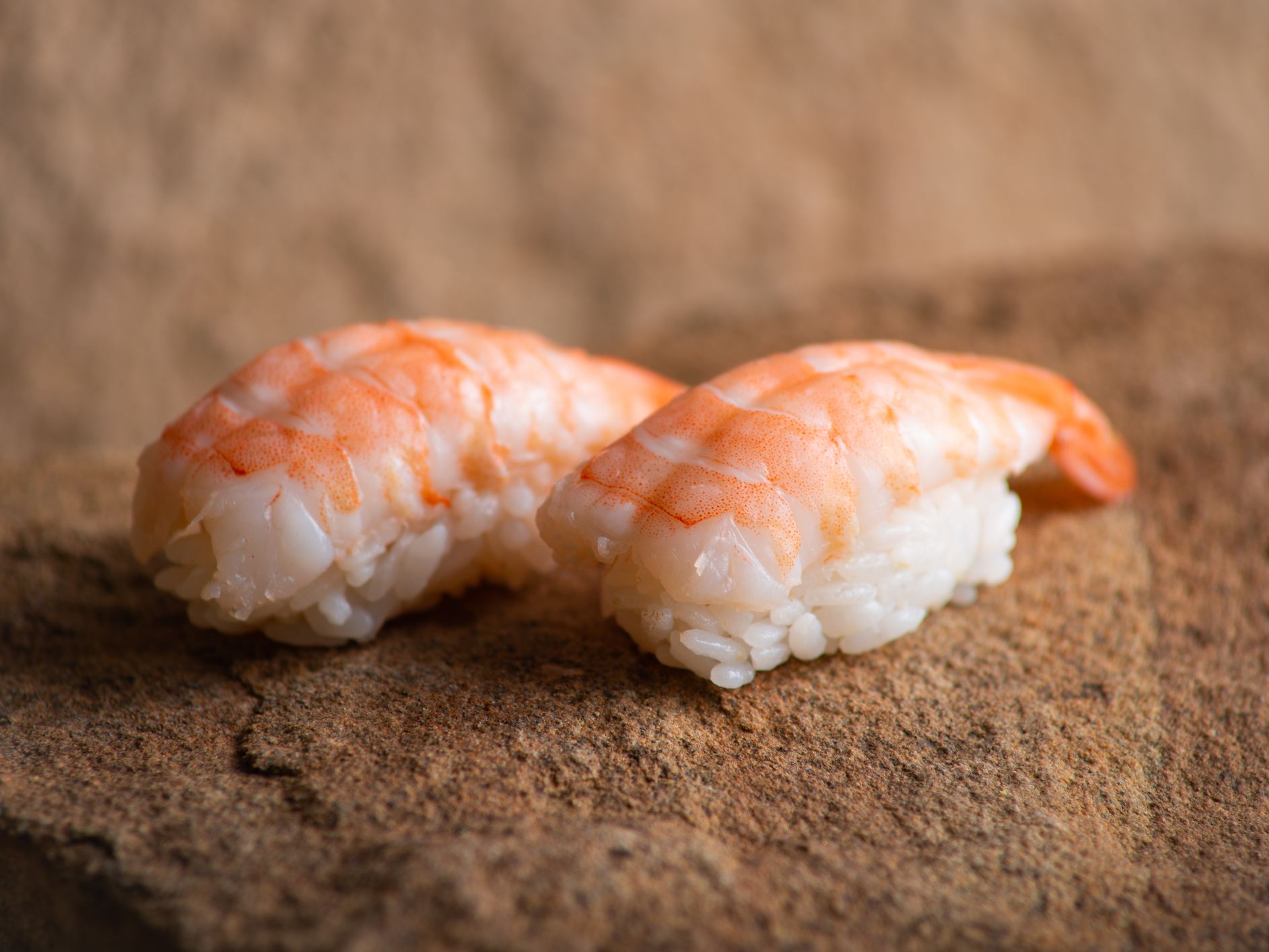 Can I use raw shrimp for sushi?