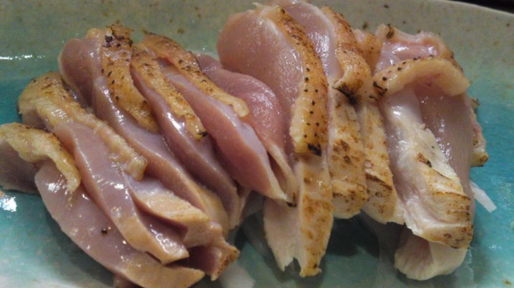 Can medium rare chicken make you sick?