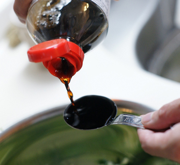 Can soy sauce be heated?