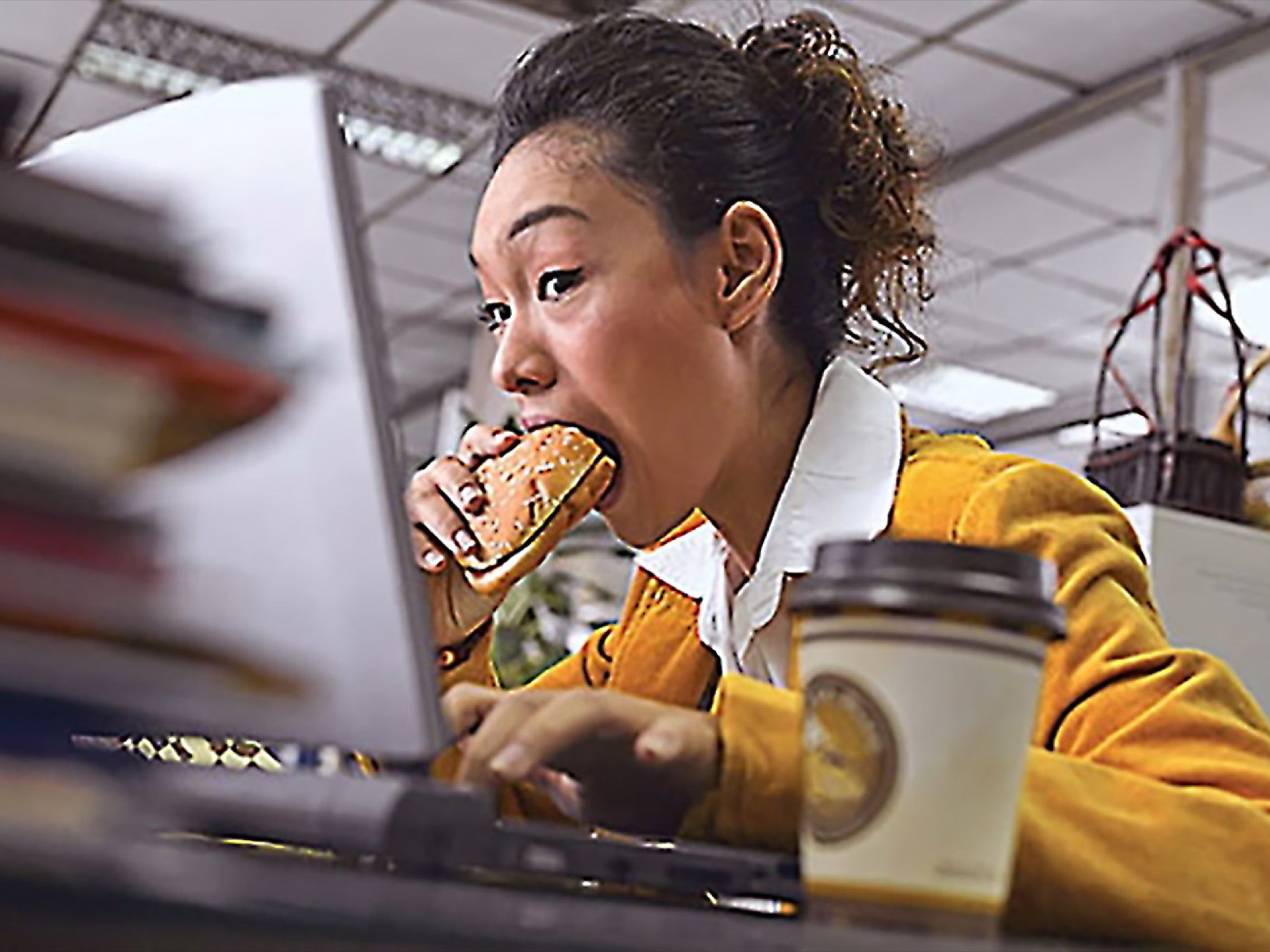 Can you eat at your desk at work?