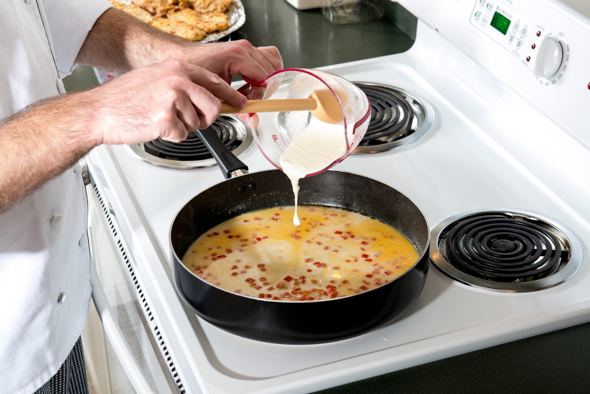 Can you heat sour cream on the stove?