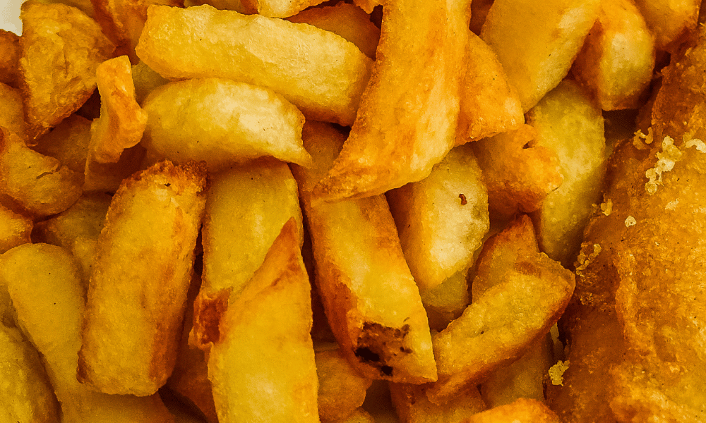 Can you reheat chip shop chips the next day?