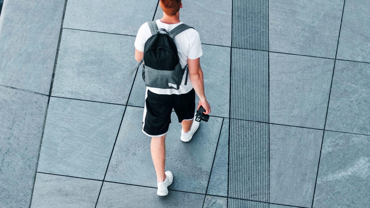 Can you wear shorts to a steakhouse?