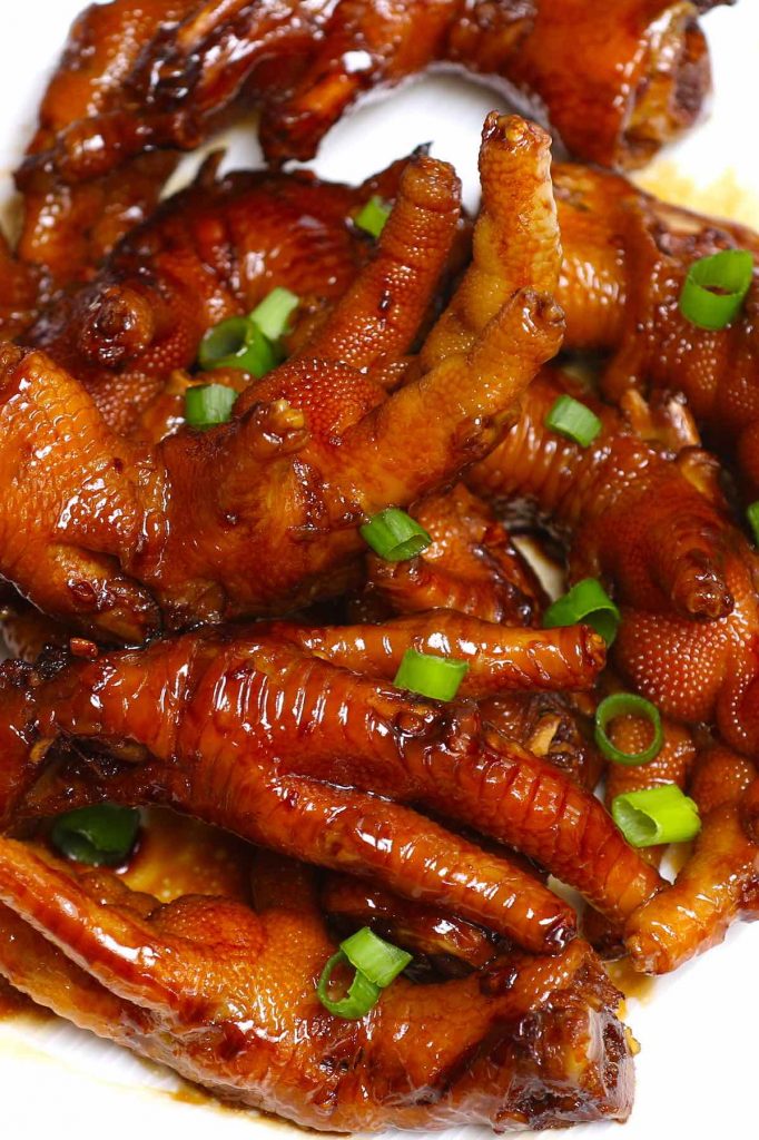Do chicken feet have flavor?