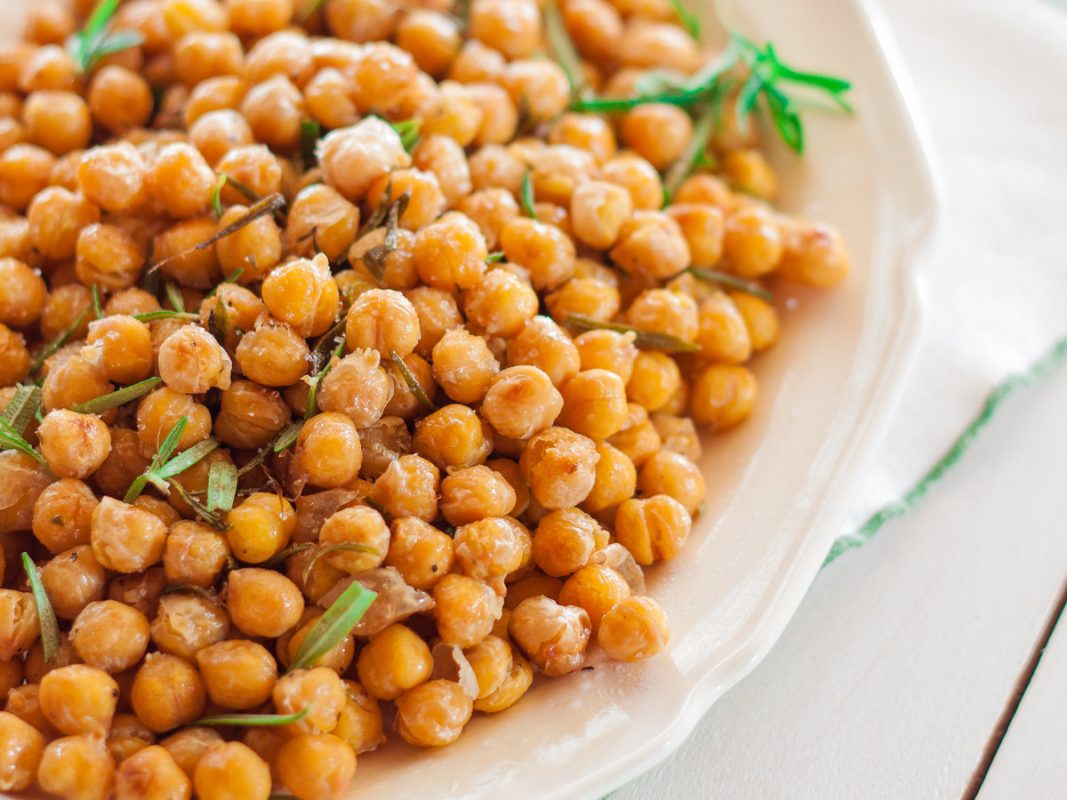 Do chickpeas have high estrogen?
