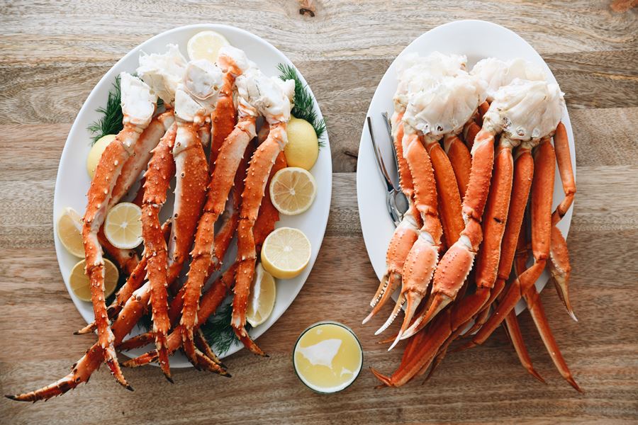 Do king crab legs taste good?