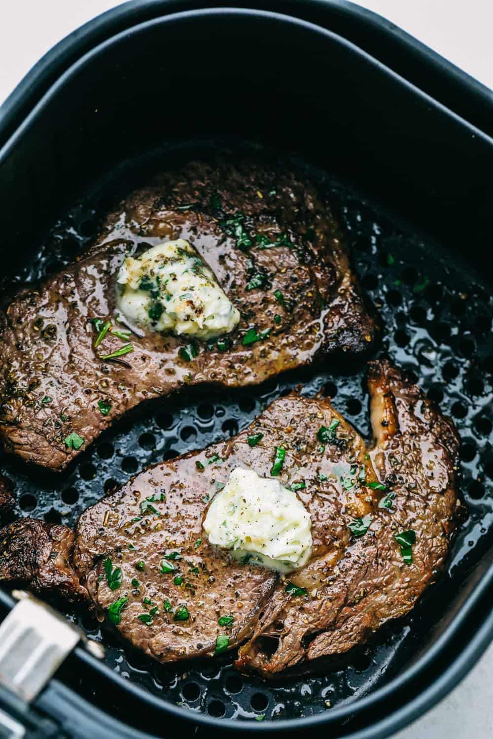 Do you need to flip a steak in an air fryer?