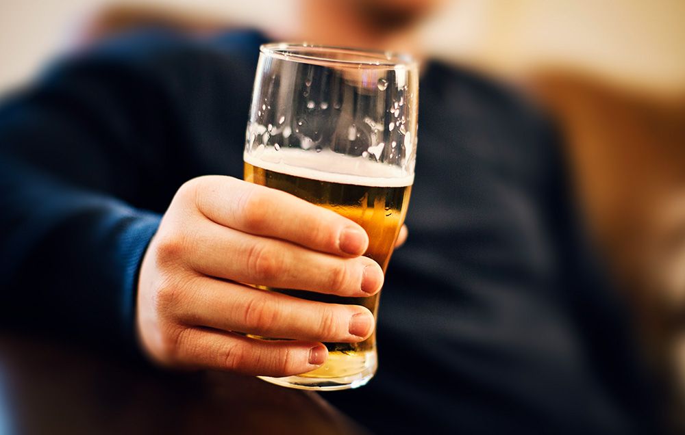 Does drinking a beer everyday make you an alcoholic?