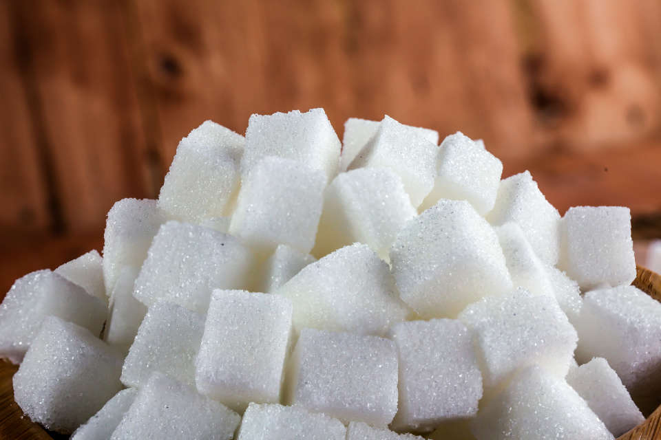 Does eating sugar make you run slower?
