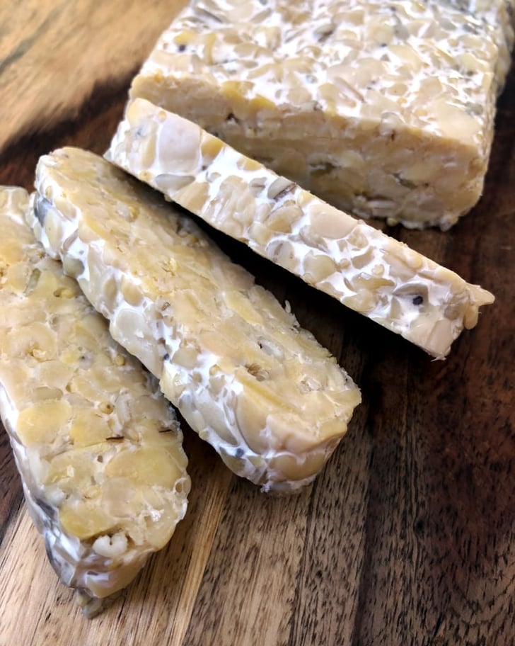 Does tempeh taste like cheese?