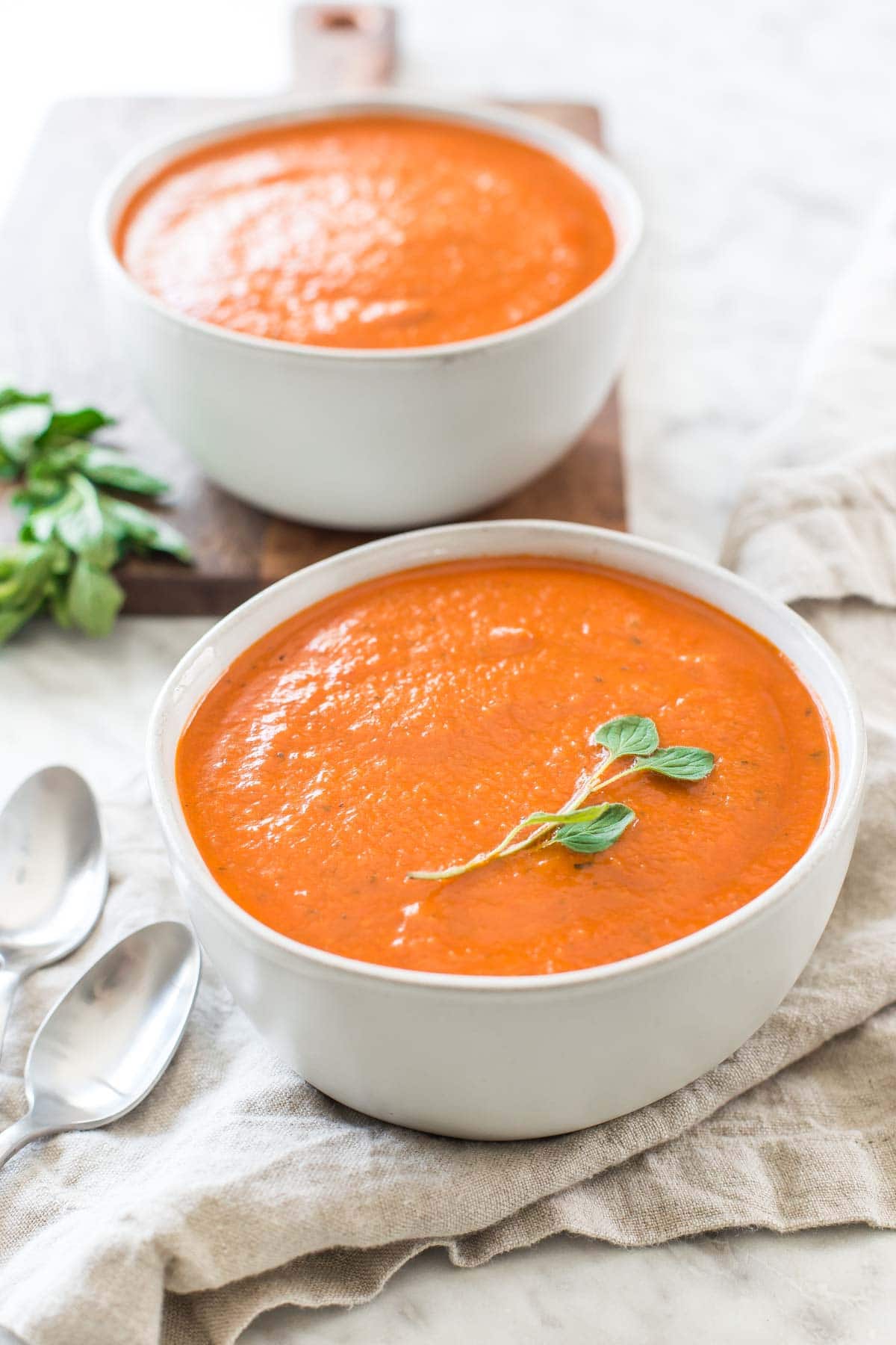 Does tomato soup contain milk?