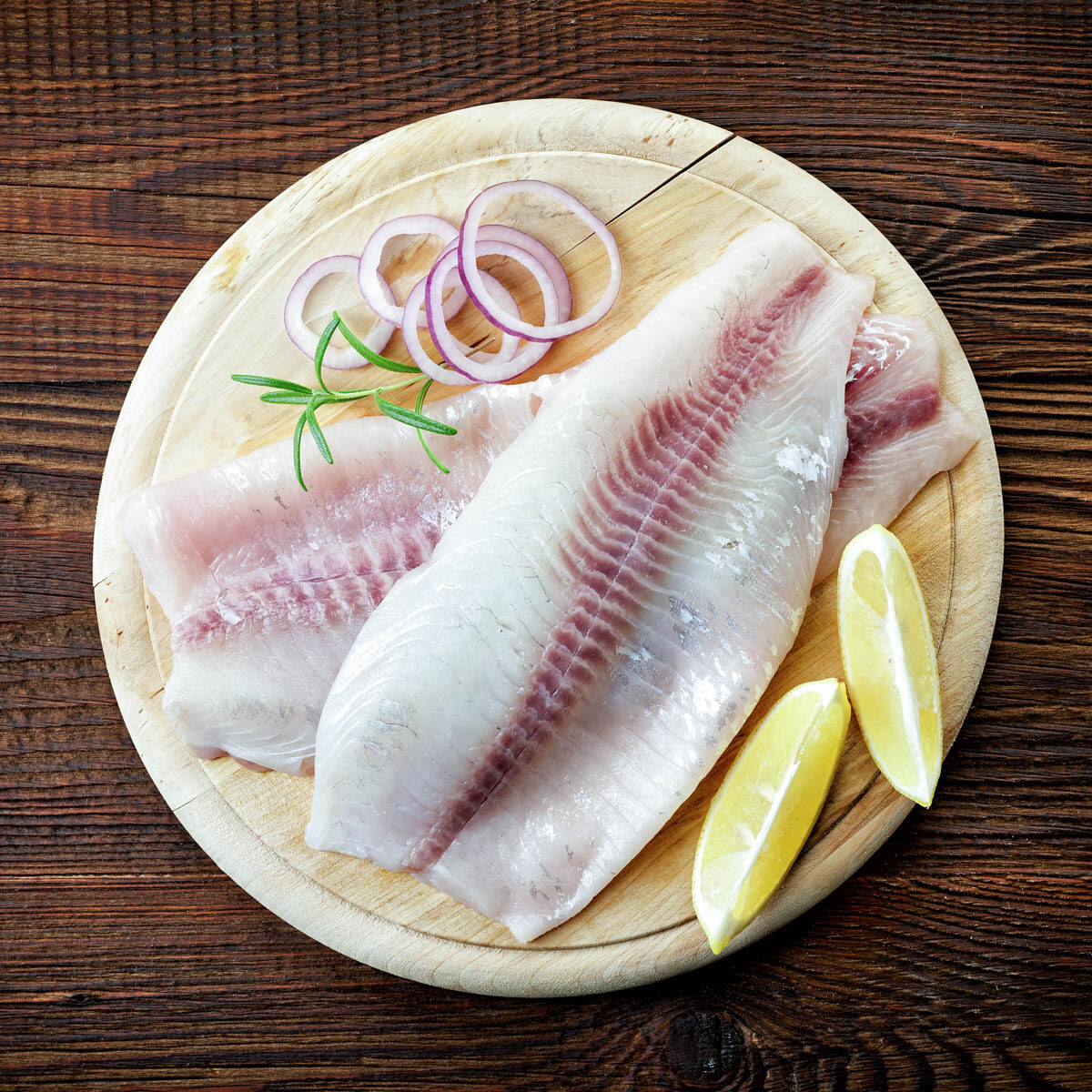 How can you tell if fresh fish is bad?