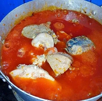 How do I make tomato stew without sour taste?