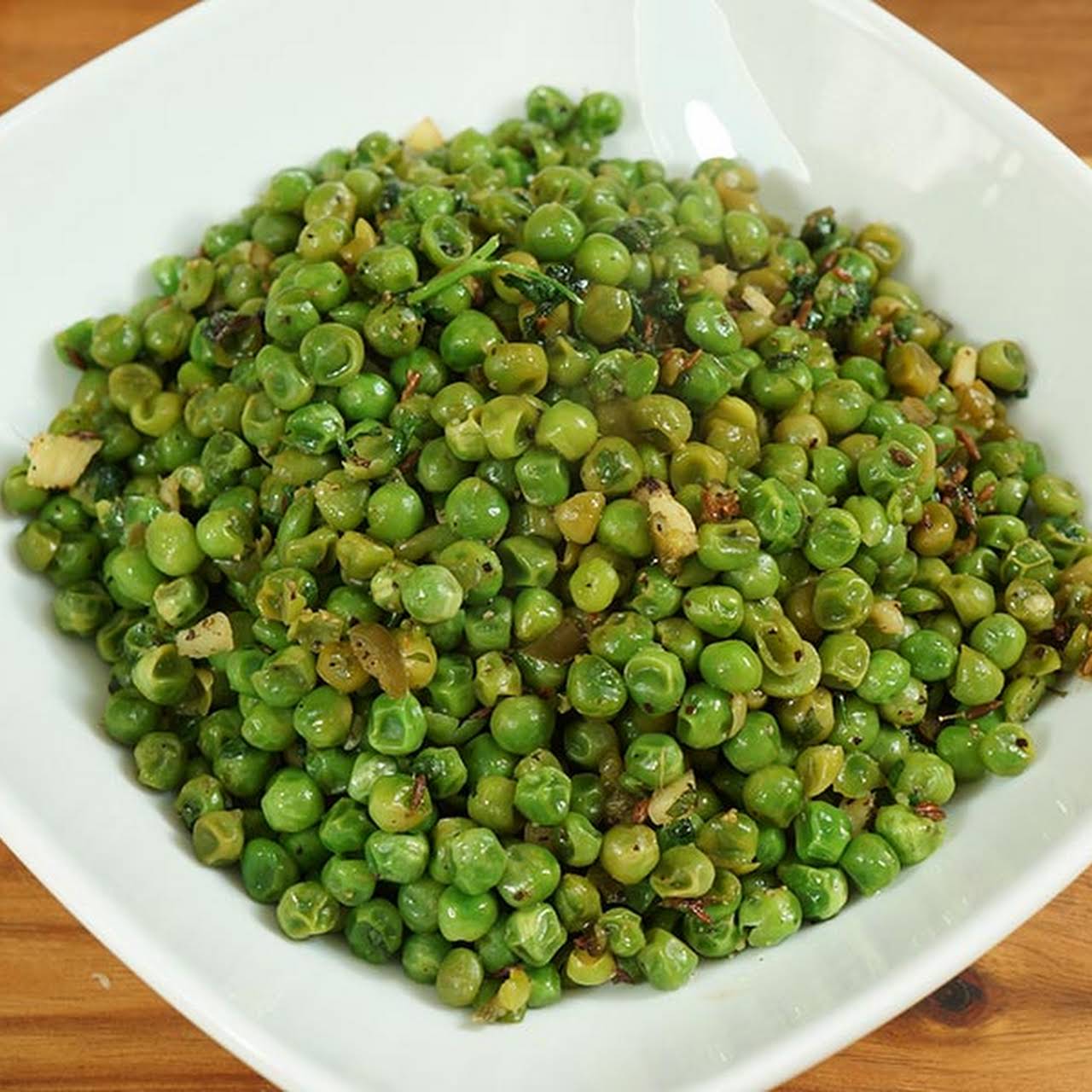 How do you cook dried whole green peas?