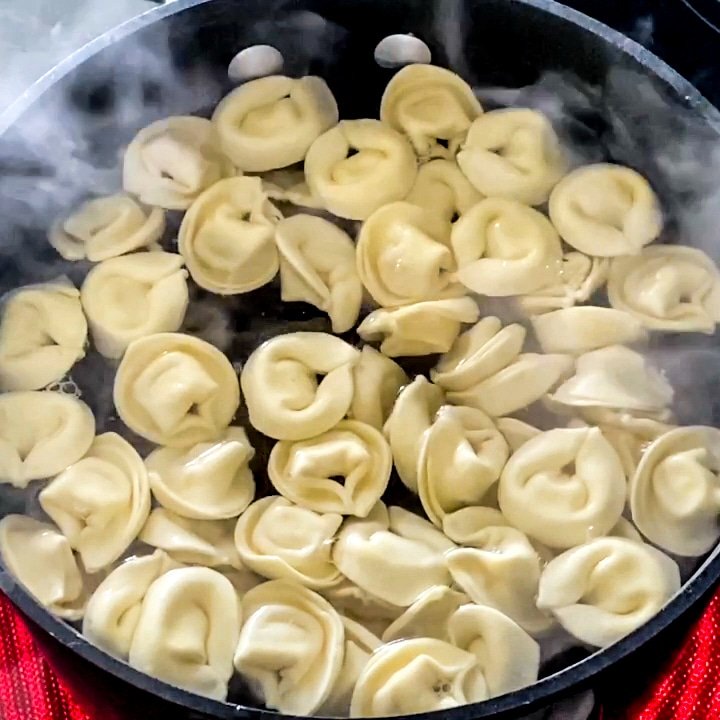 How do you cook pre packaged tortellini?