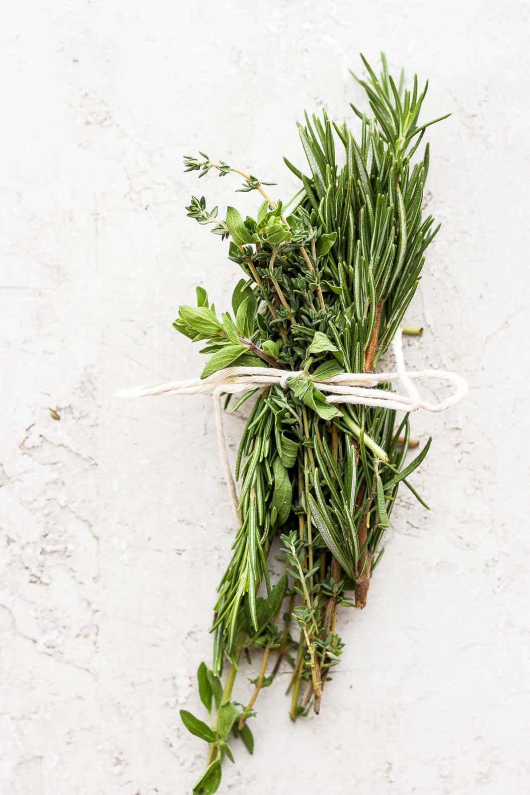How do you make thyme bundles?