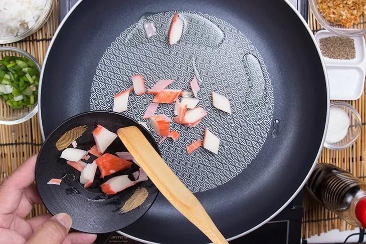 How do you pan fry imitation crab?