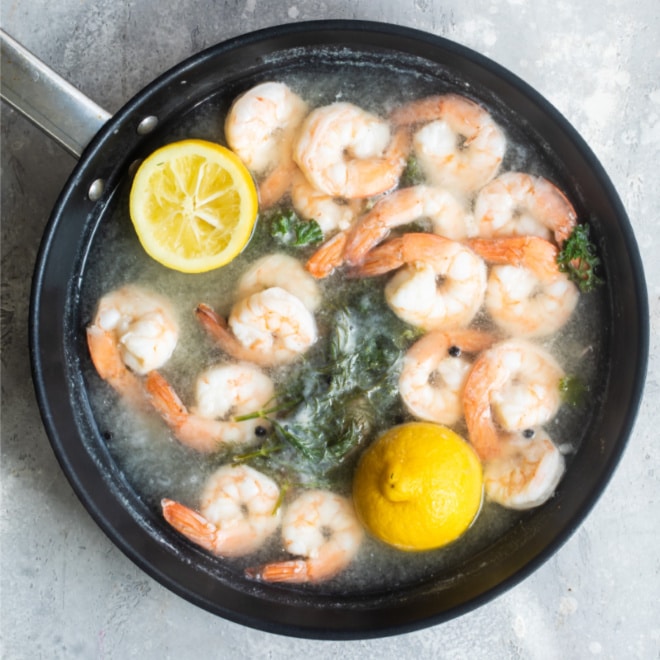 How do you poach prawns UK?