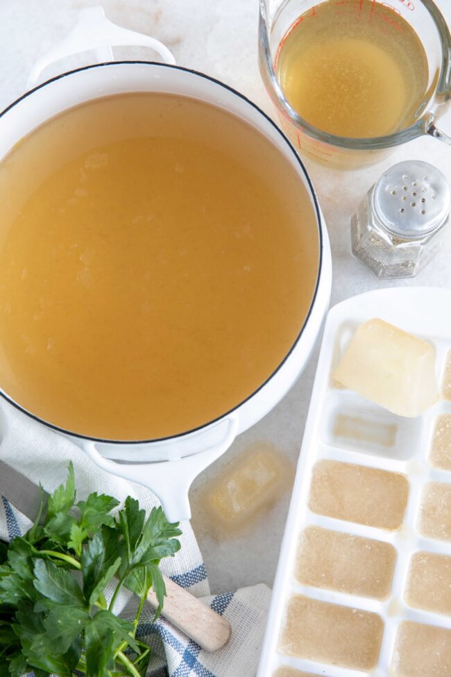 How do you thaw frozen chicken broth?