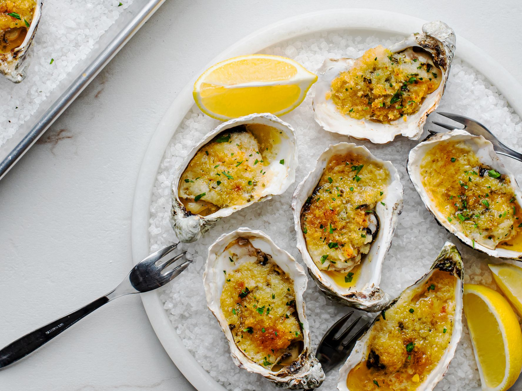 How long are cooked oysters good for?