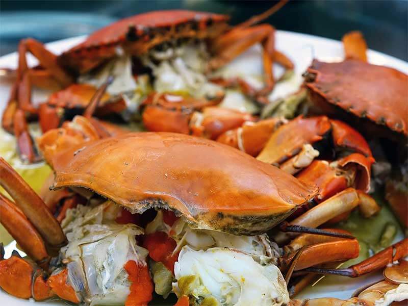 How long can cooked crab stay in the fridge?