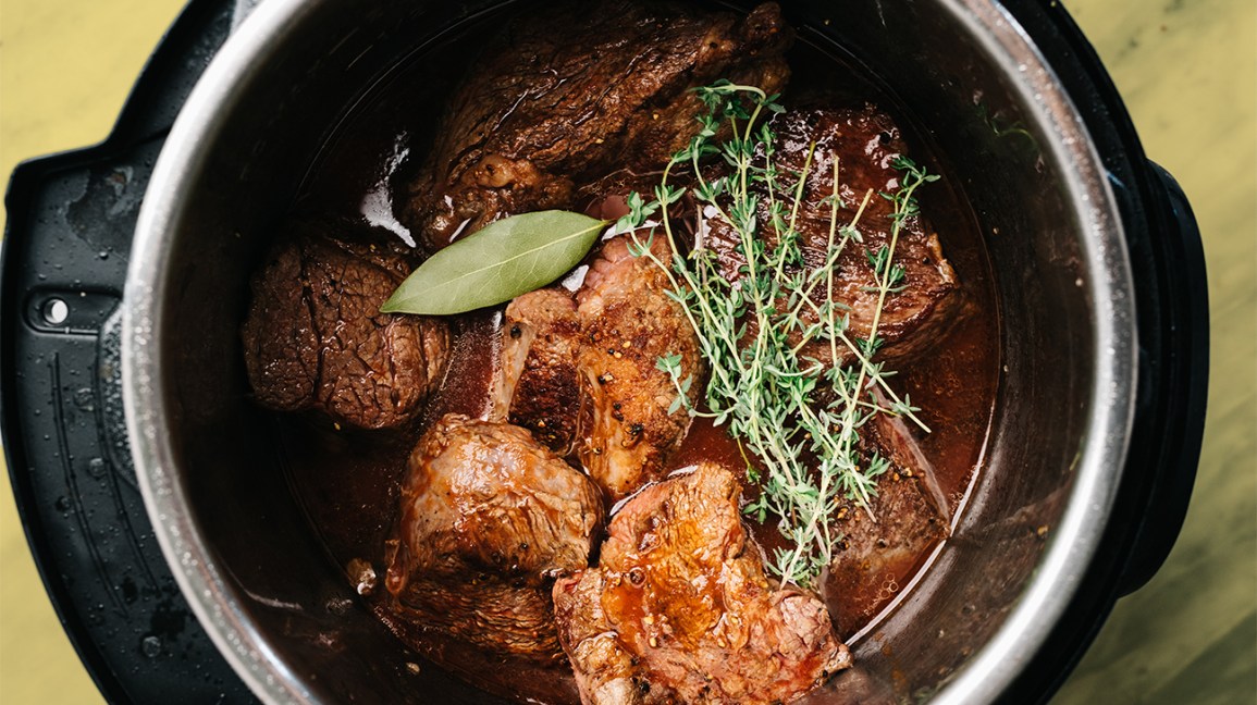 How long can you leave food in slow cooker once cooked?