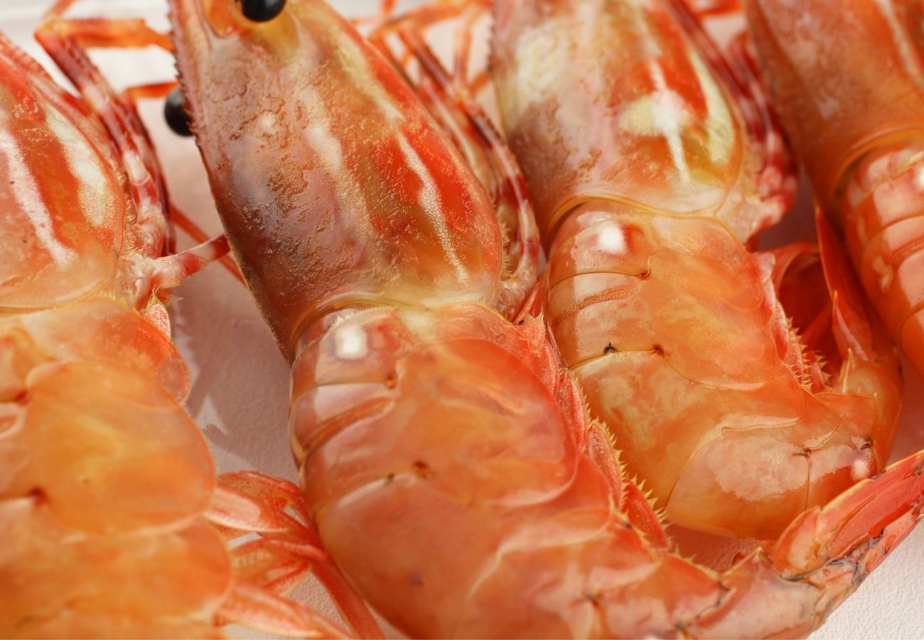 How long do frozen spot prawns last?