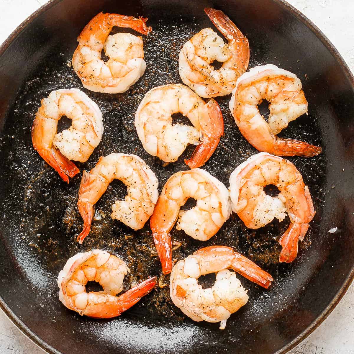 How long does it take shrimp to fry?