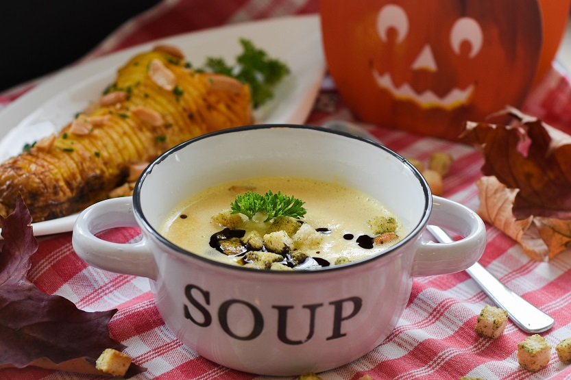 How long does shellfish soup last in the fridge?