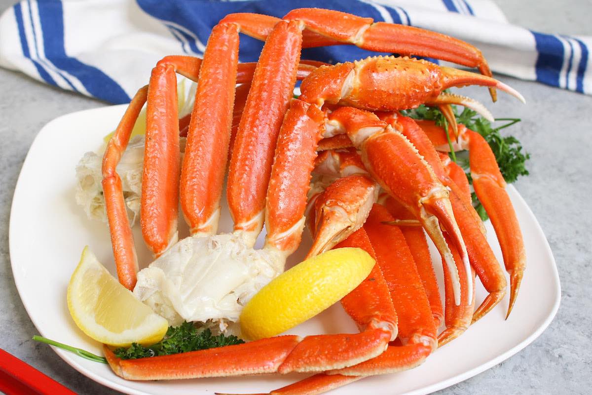 How long is crab legs good for after cooked?