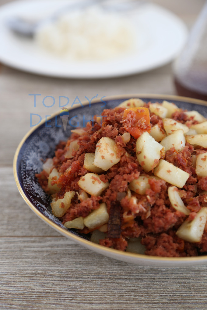 How long should you cook canned corned beef?