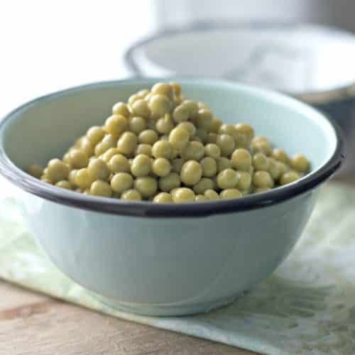 How long to heat can peas?
