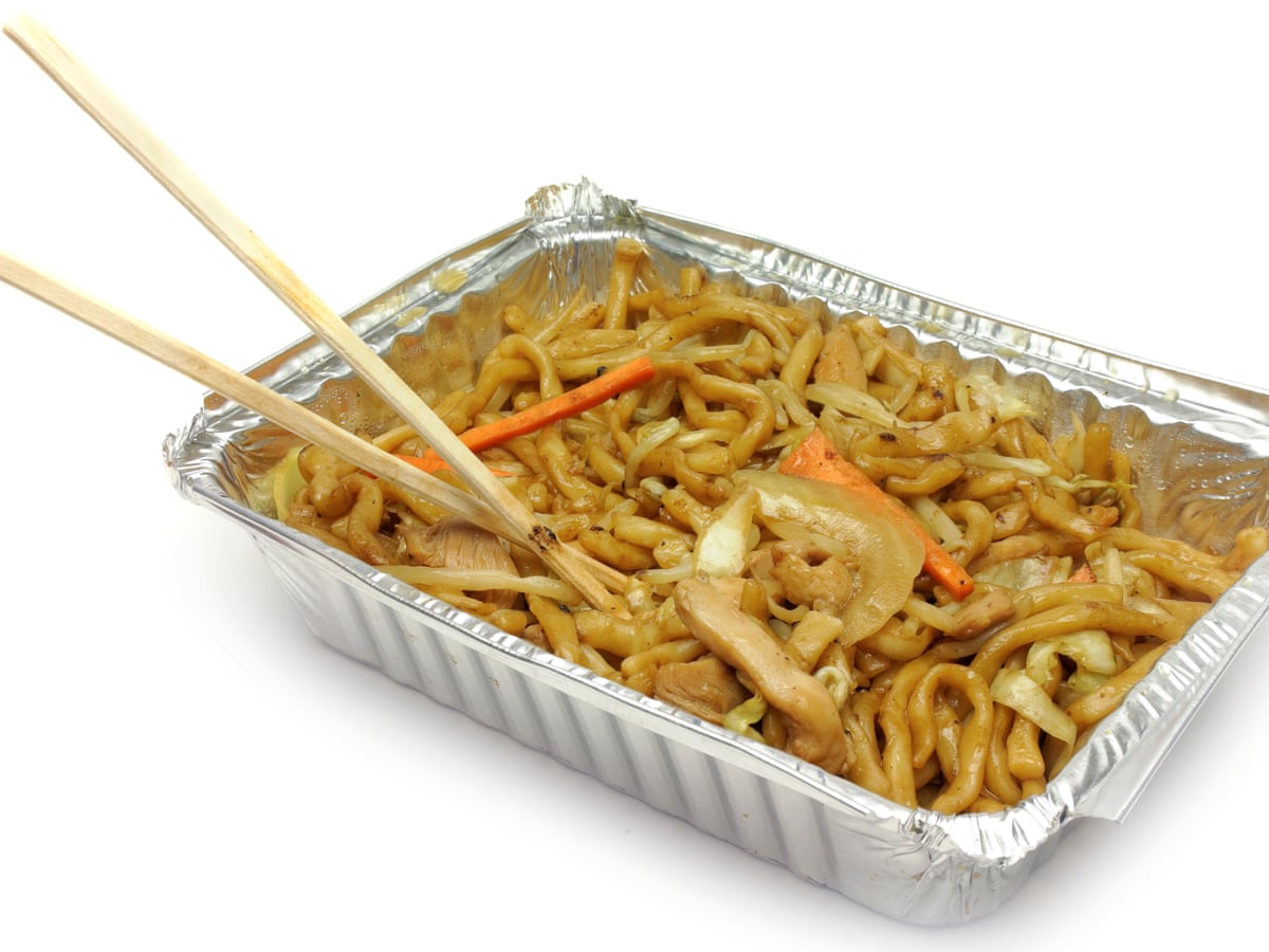 How many calories are in Chinese takeaway fried noodles?