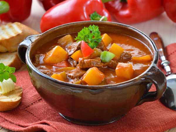 How many calories in a half a cup of homemade beef stew?