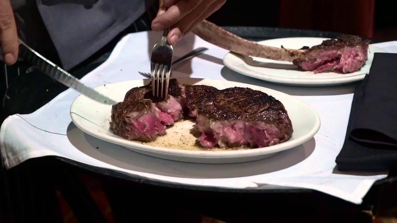 How much is a 40 oz Tomahawk steak at Ruth Chris?