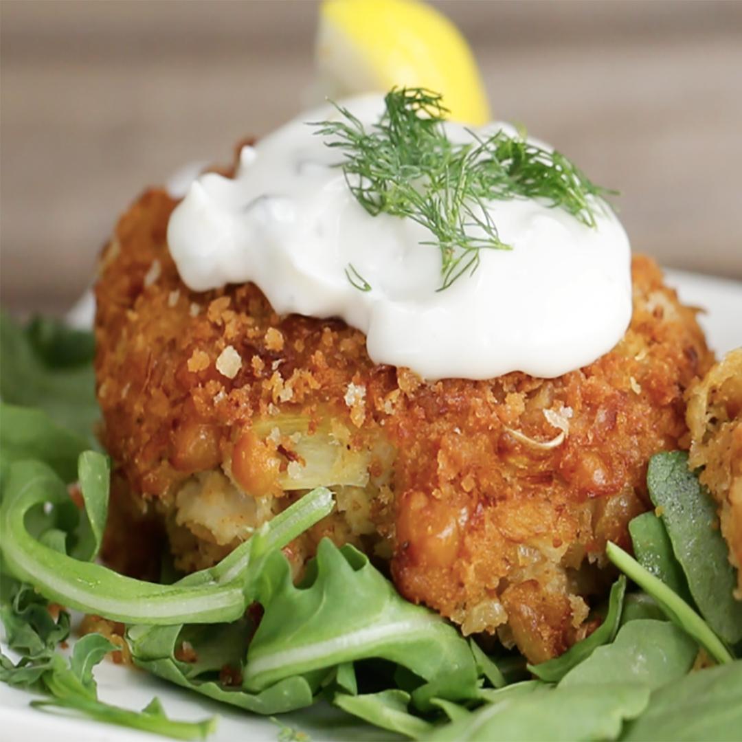 How to bake vegan crab cakes?