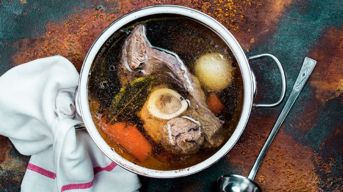 Is beef broth good for stomach?