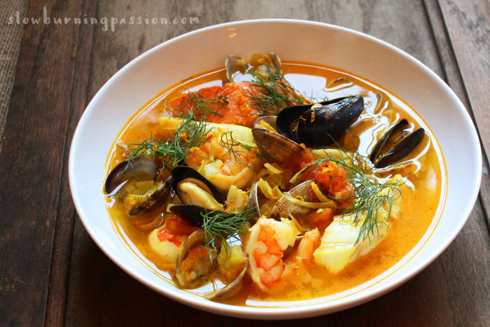 Is bouillabaisse served cold?