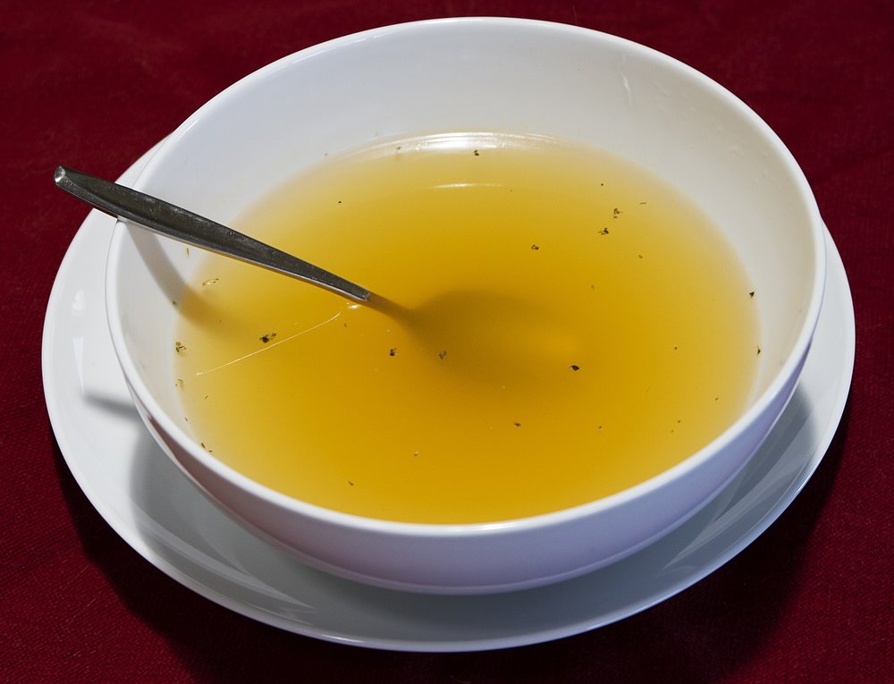 Is chicken stock OK before colonoscopy?