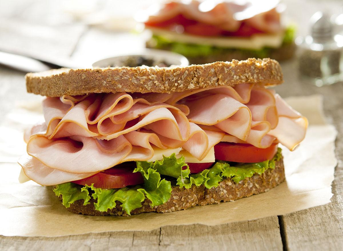 Is eating a sandwich for lunch healthy?