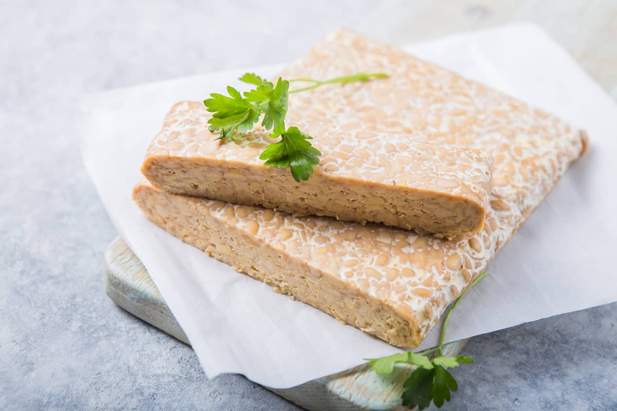 Is it safe to eat raw tempeh?