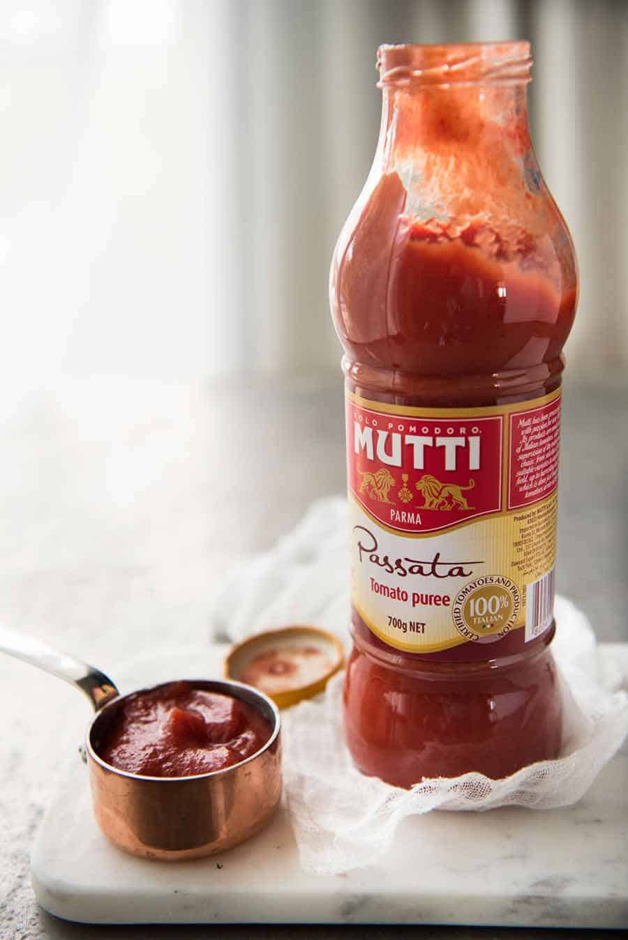 Is passata the same as pasta sauce?