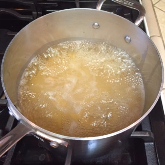 Should broth be boiled?