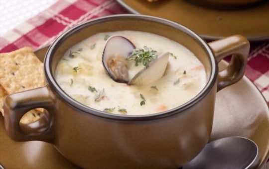 Should clam chowder smell fishy?