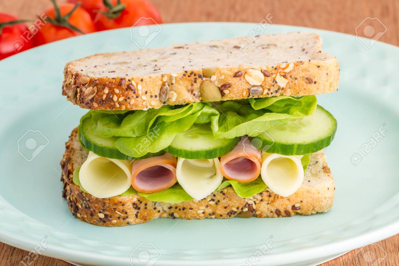 What are the examples of closed sandwich?