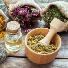 What are the harms of using herbal medicine?
