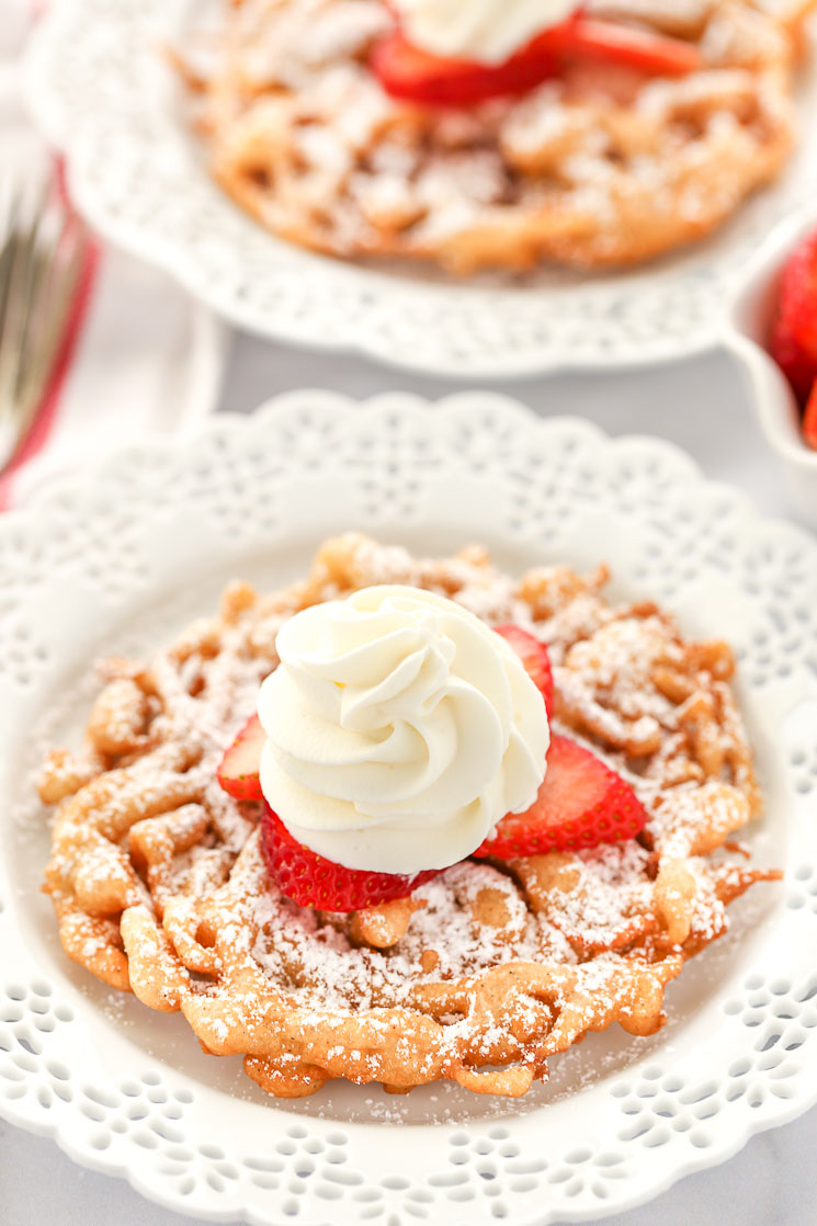 What cooking oil is best for funnel cakes?